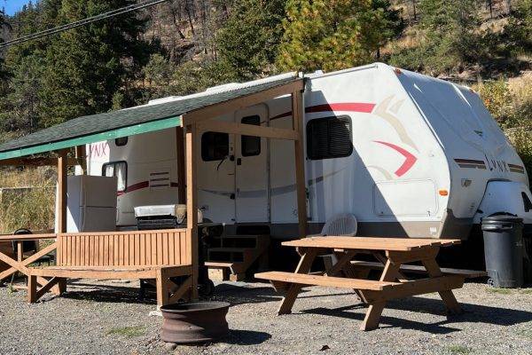 CABINS & RV’S – Marigold Resort